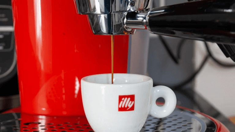 Illy vs. Starbucks - starbmag