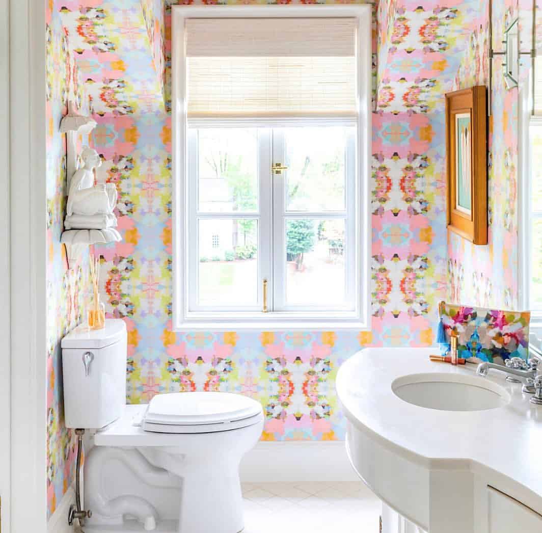 17 Small Bathroom Wallpaper Ideas to Add Vibrance to Your Space - starbmag