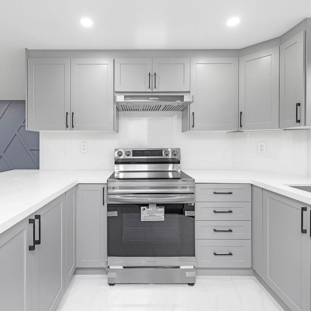 18 Small Kitchen Ideas With Grey Cabinets to Make Your Storage Look ...