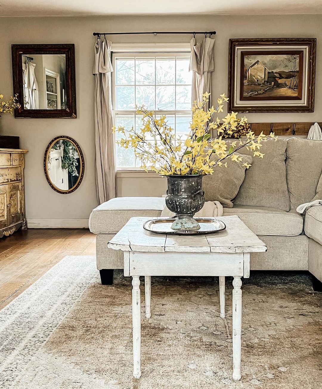 20 Small Table Centerpiece Ideas That Make A Bold Statement To Your ...