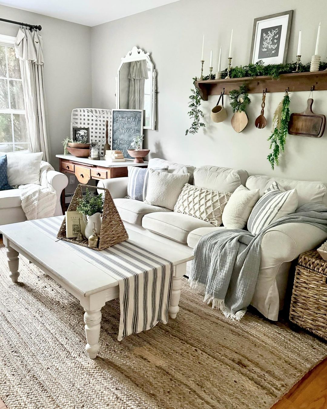 20 Small Table Centerpiece Ideas That Make A Bold Statement To Your ...