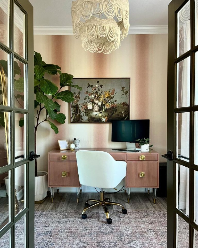 20 Small Office Decorating Ideas That are Efficient and Increase ...